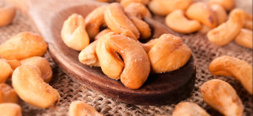 Digestive Benefits of Cashews: From Fibers to Enzymes